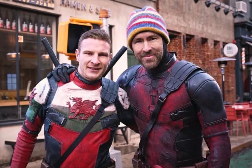 Freezing Paul Mullin out at Wrexham 'crazy' says star as 'something's ...