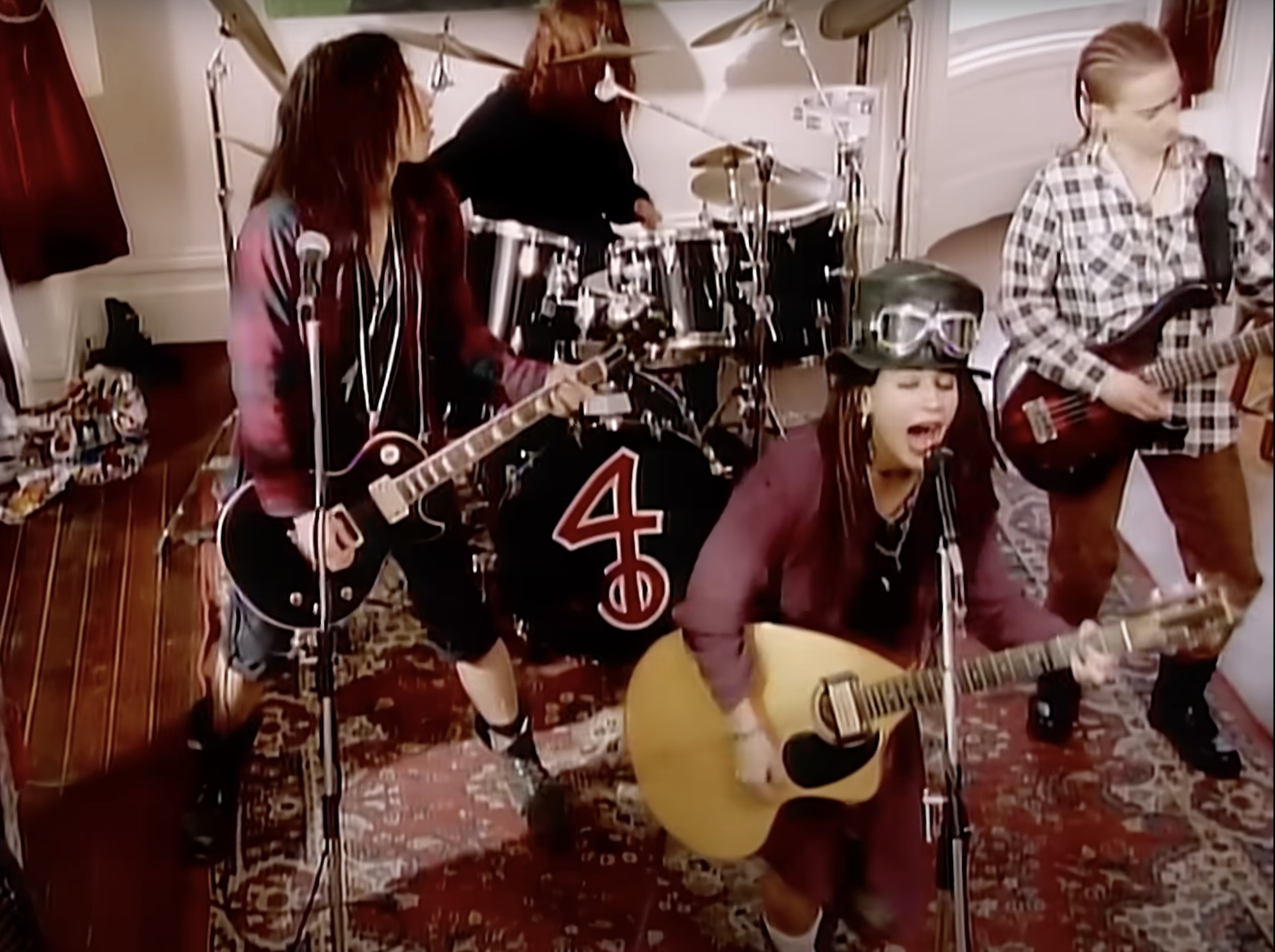 20 one-hit wonders from the 1990s that have endured