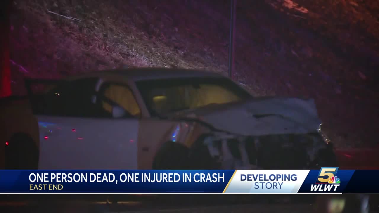 Police: 1 dead after crash near Montgomery Inn Boathouse