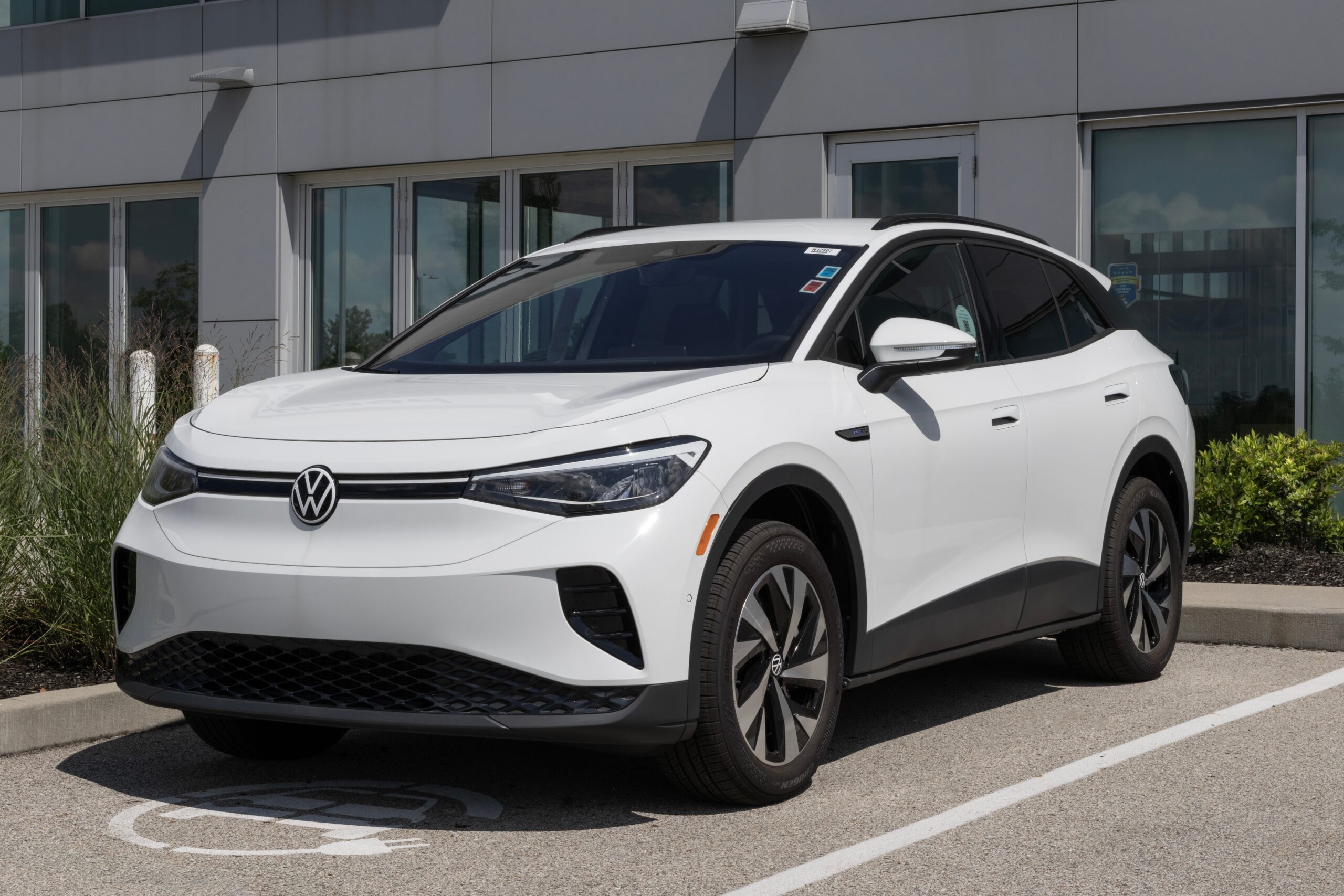 VW og Audi vil satse på bensinbiler igjen