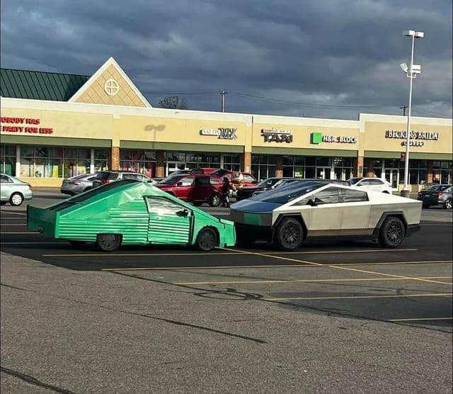 30 Ridiculous Rides From The "Messed Up Cars" Twitter Account