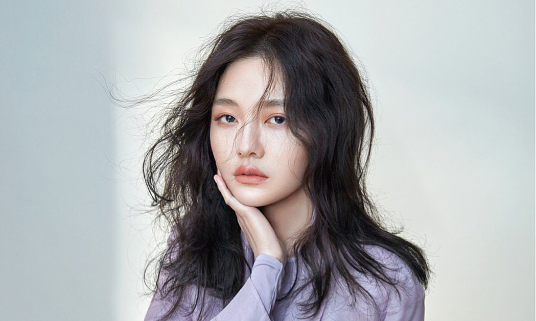 Family postpones Barbie Hsu’s tree burial