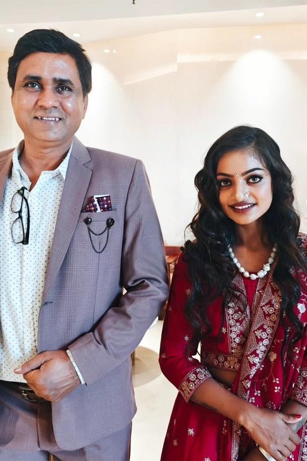 Watch: Mahakumbh Viral Sensation Monalisa Begins Training With Director Sanoj Mishra For Big Debut