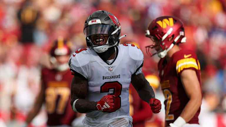 Tampa Bay Buccaneers face tough decision on Jordan Whitehead's future