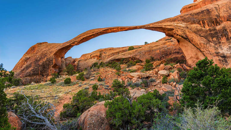 11 Best Hikes in Arches National Park You Absolutely Need to Know About
