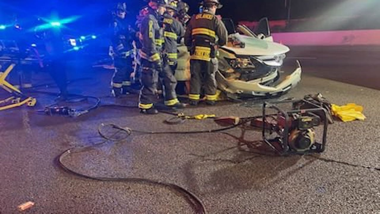 2 people seriously injured following Orlando crash that shut down SR-408