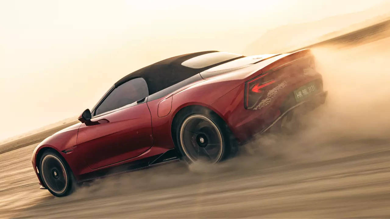 MG Cyberster Breaks Records With Lightning-Fast 0-100 kmph Sprint On ...