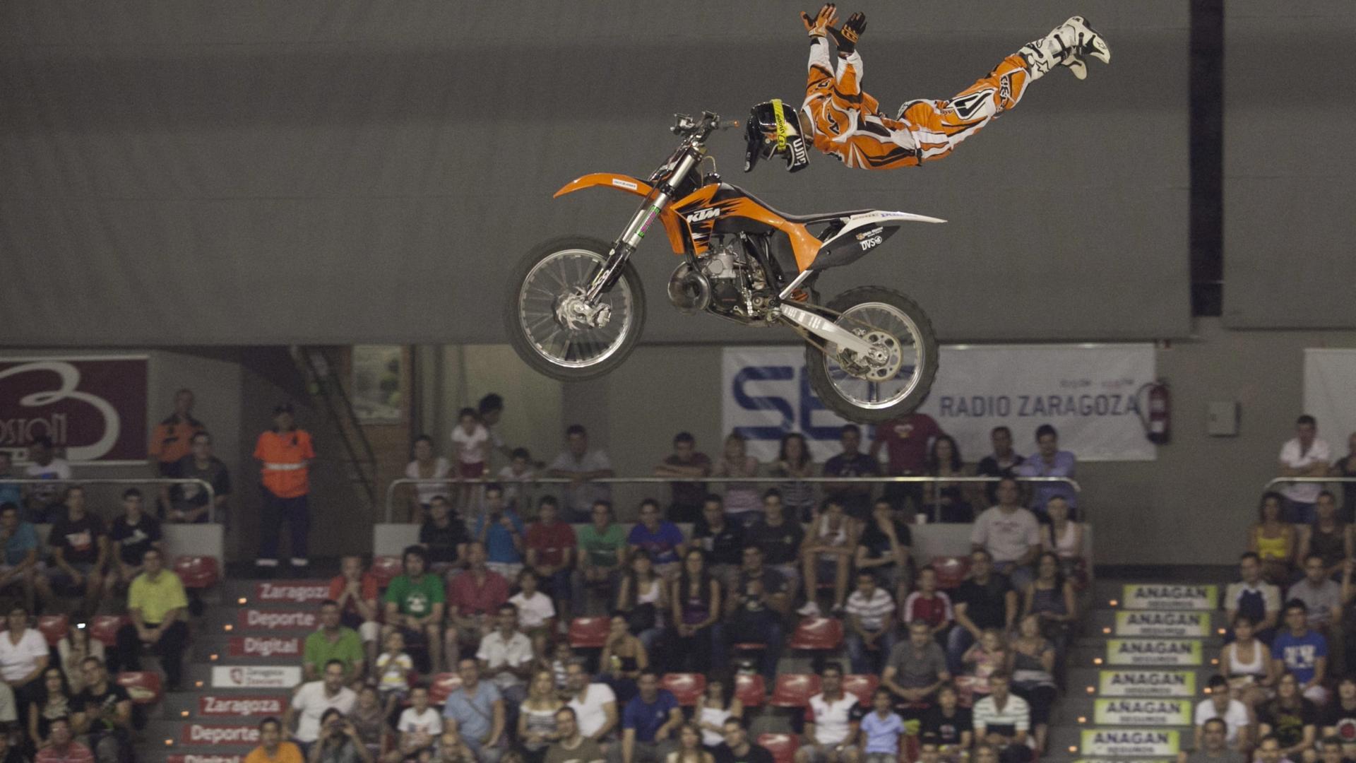 El ‘freestyle’ llega a Zaragoza: así es el espectáculo de saltos de ...