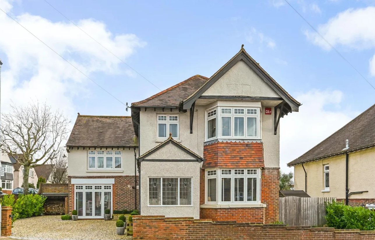 Take Tour: 'Space, style and comfort' found at immaculate £750,000 ...