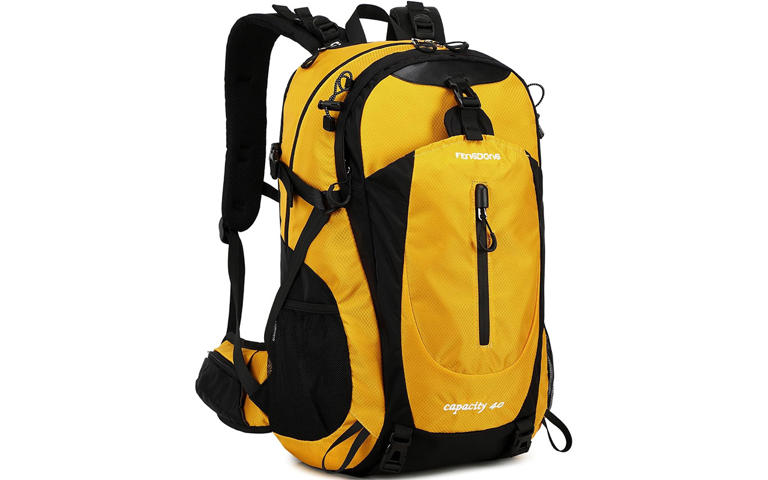 8 Lightweight Waterproof Backpacks Perfect for Your Alaska Cruise Tours