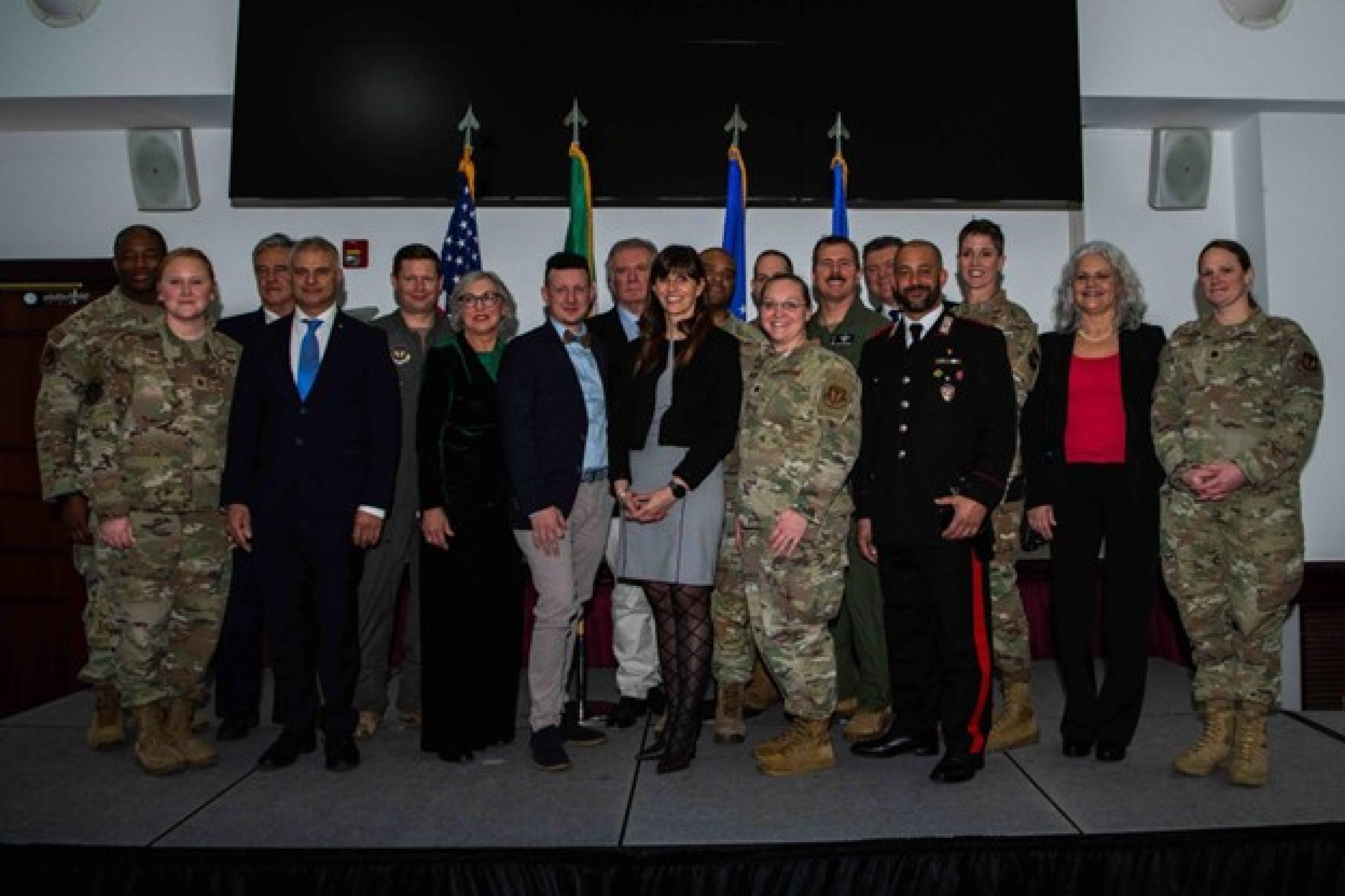 La Base Usaf di Aviano nomina 9 nuovi comandanti onorari