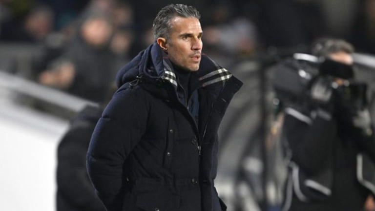 Robin van Persie será nuevo entrenador de Stephano Carrillo en Feyenoord Robin van Persie será nuevo entrenador de Stephano Carrillo en Feyenoord