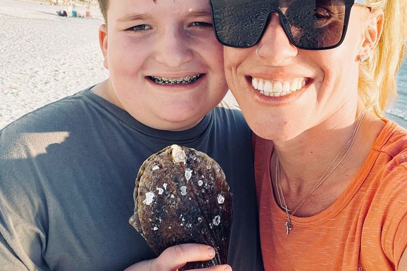 Florida mom forced to lock fridge because 17-stone son, 12, won't stop ...