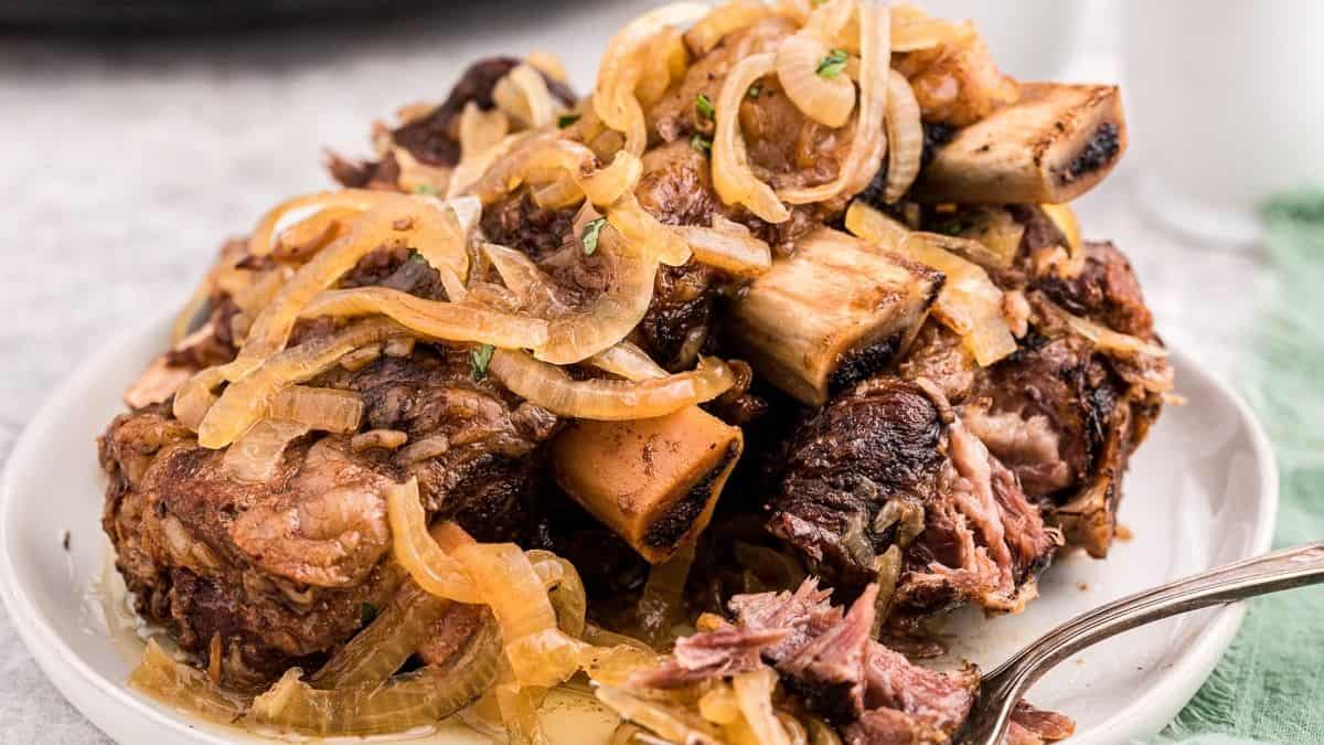 15 Slow Cooker Beef Recipes for Couch Potatoes