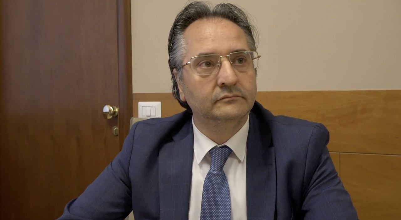 Giugliano, si dimettono 19 consiglieri comunali: finisce l ...