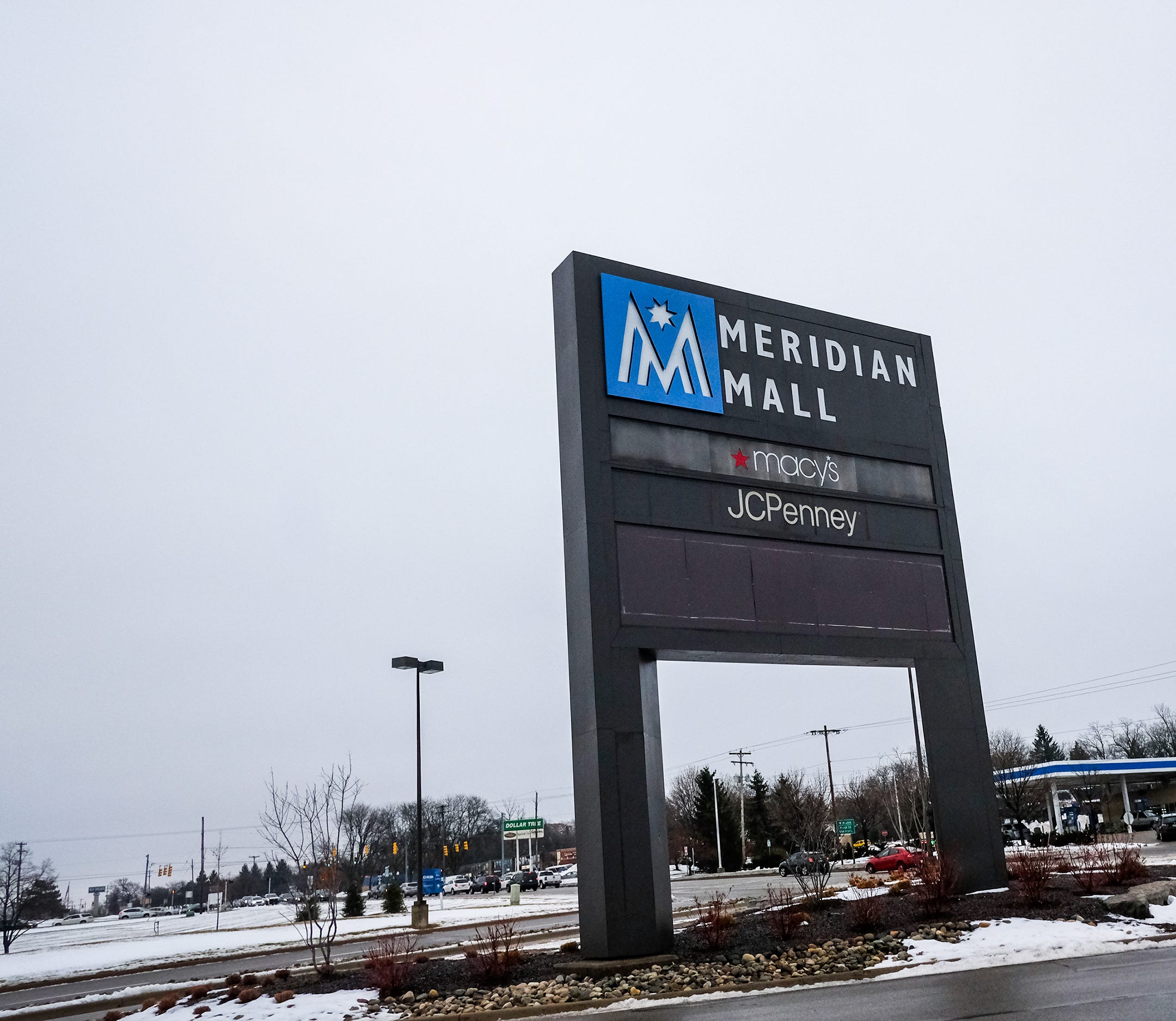 Meridian Mall to get new tenant for former Younkers storefront