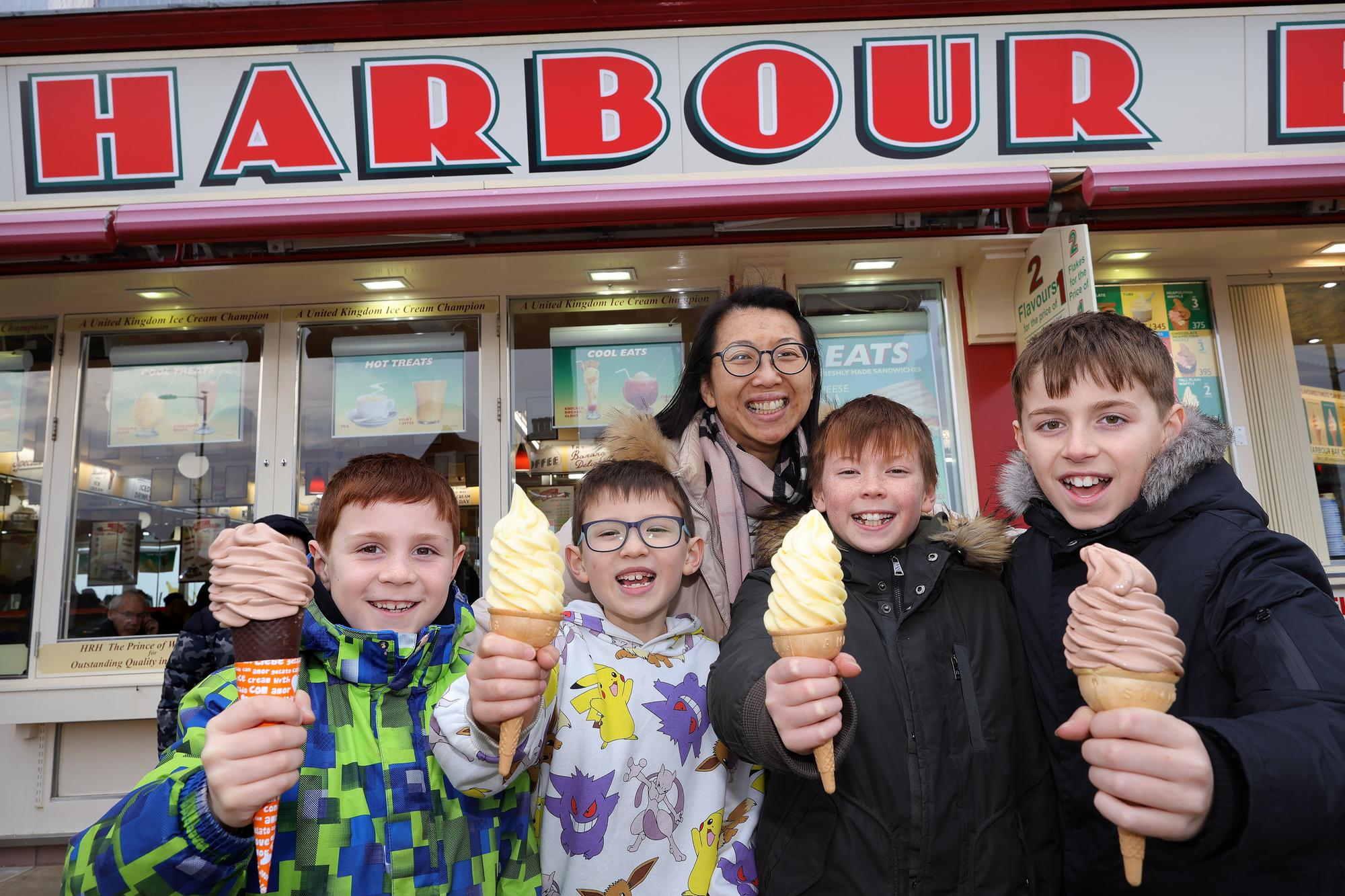 In pictures: 20 photos of families enjoying half term fun on ...