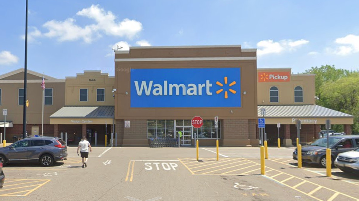 Transgender man from Minnesota files discrimination lawsuit against Walmart