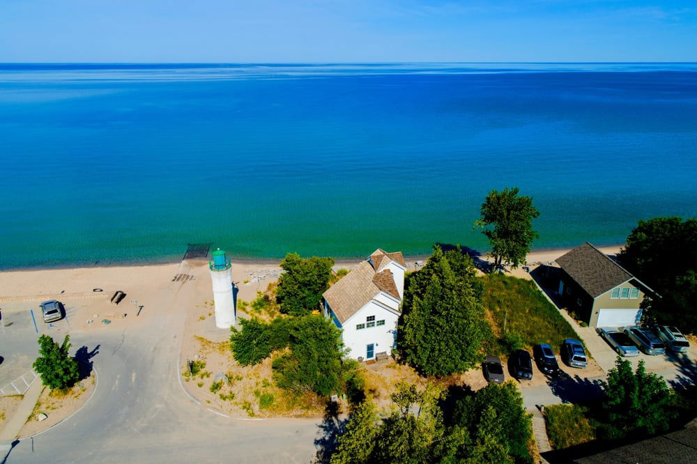 10 of the Most Secluded Towns to Escape to Along Michigan’s Gold Coast 10 of the Most Secluded Towns to Escape to Along Michigan’s Gold Coast