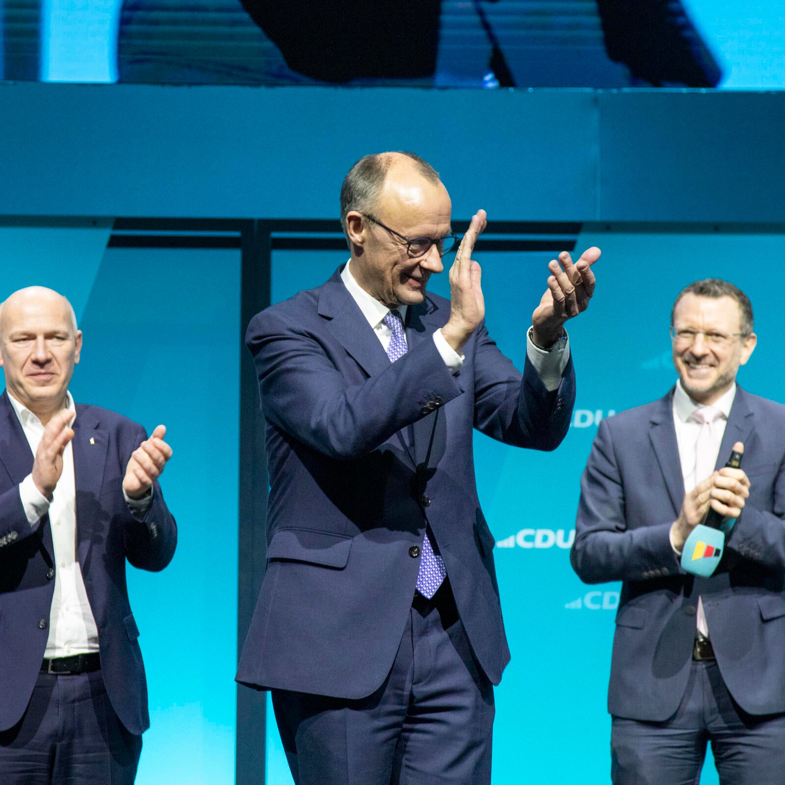 Polls point to Germany's looming election bringing a shift to the right