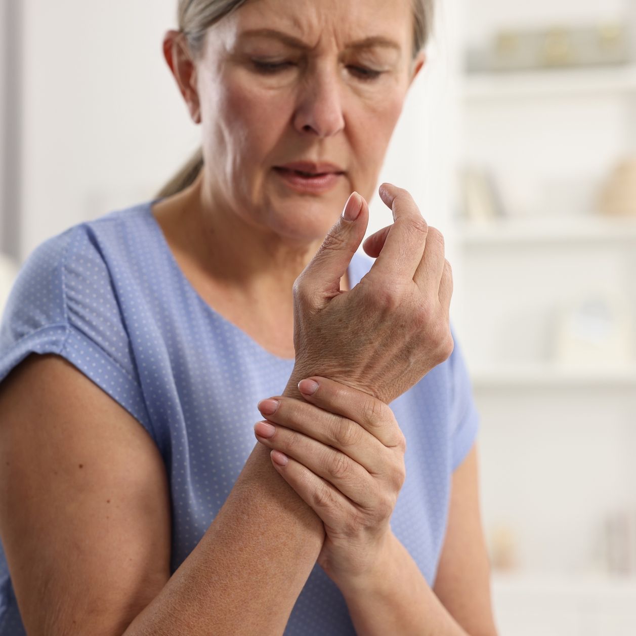 "Arthrite, arthrose... Ne faites jamais ces 2 erreurs si vous en ...