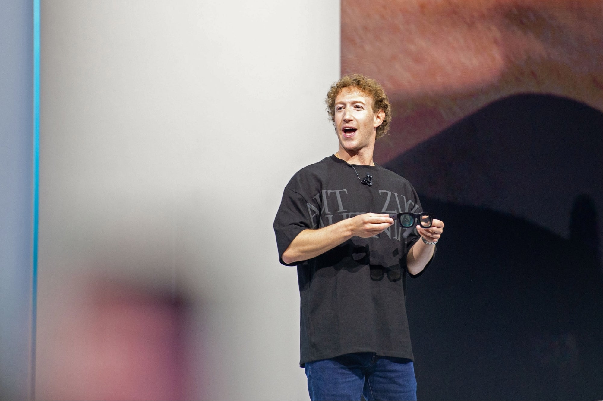 Meta Confirms It Is Doubling Executives Bonuses to 'Motivate' and ...