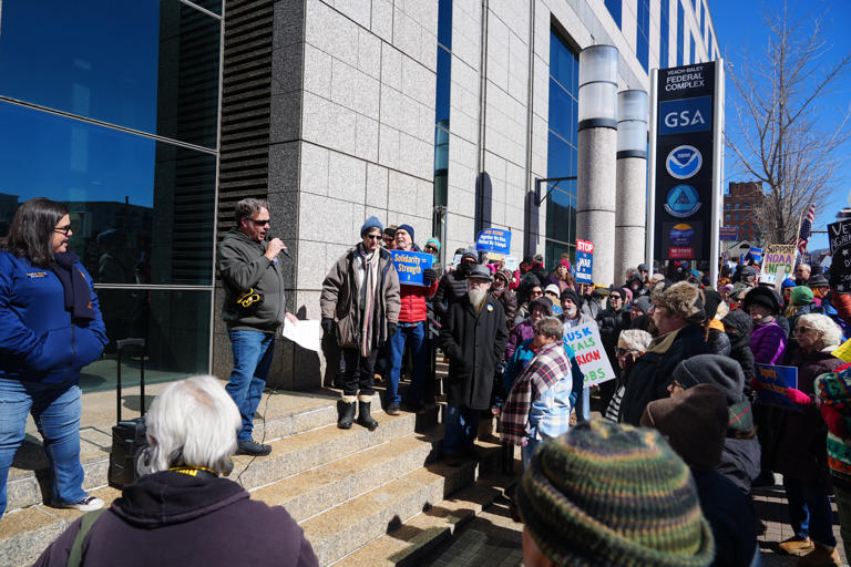 Asheville veterans show in numbers with protesters against Trump's ...