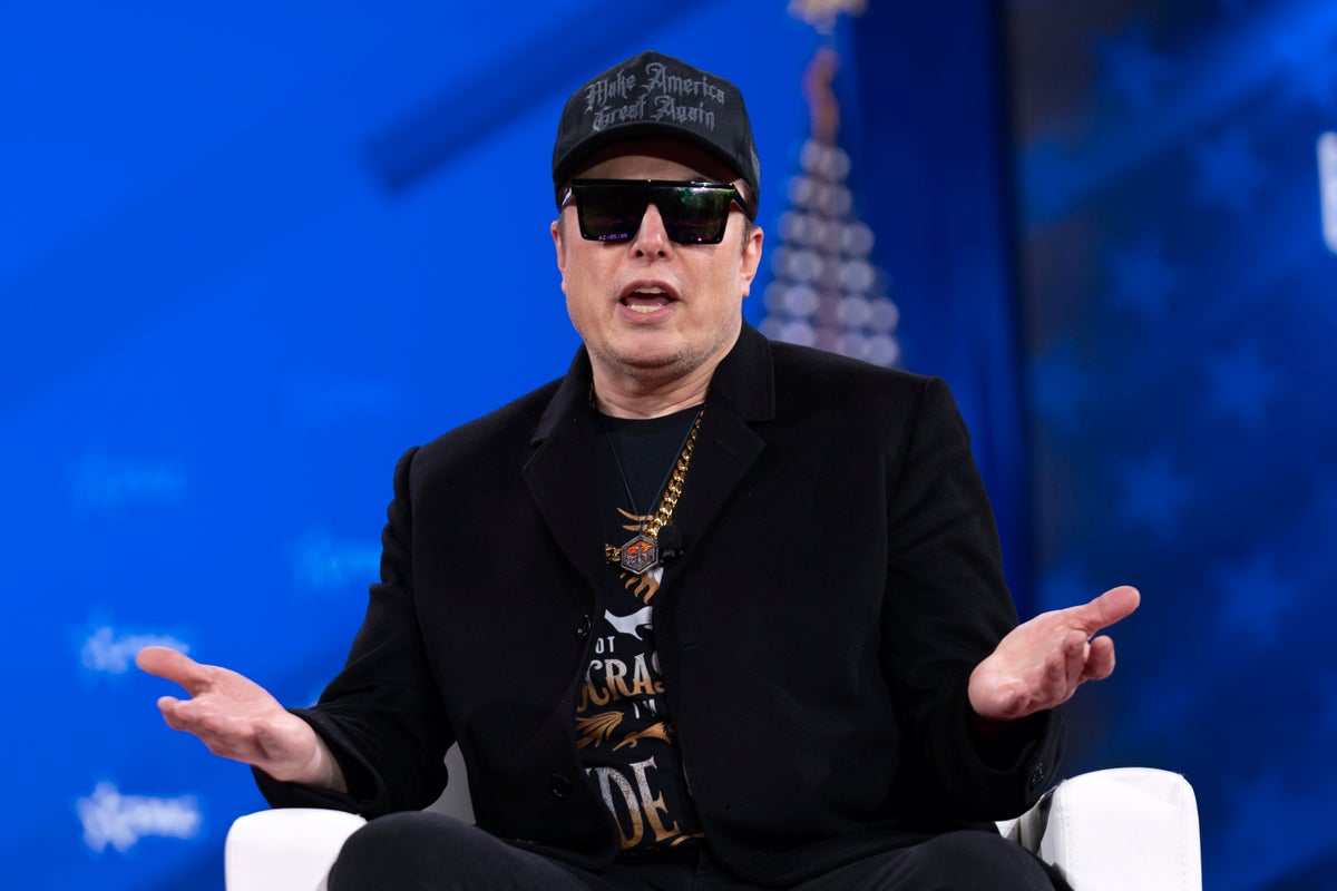 Musk says all federal employees must answer email about what they did ...