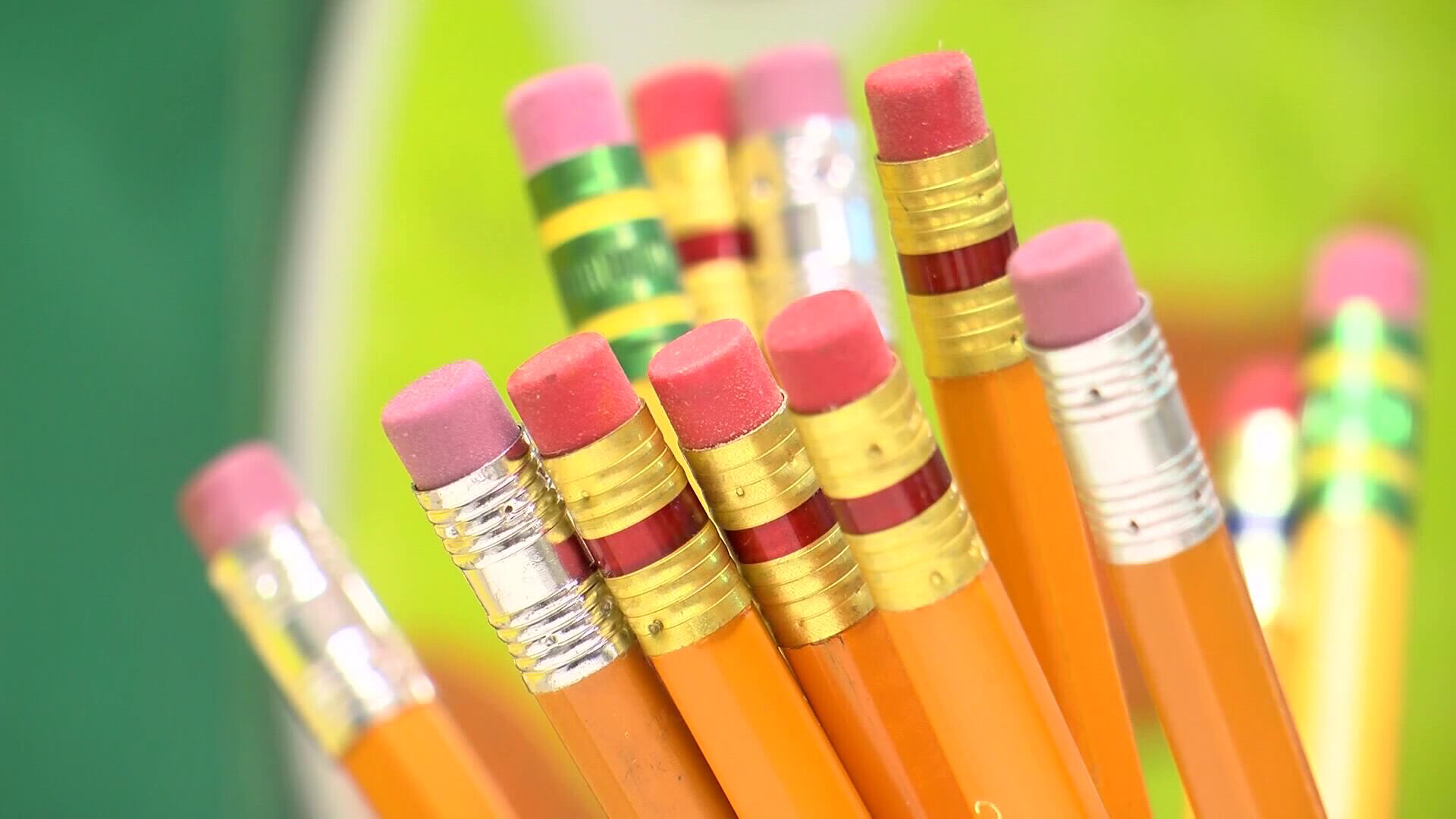 Upstate schools announce schedule changes due to strong wind advisory