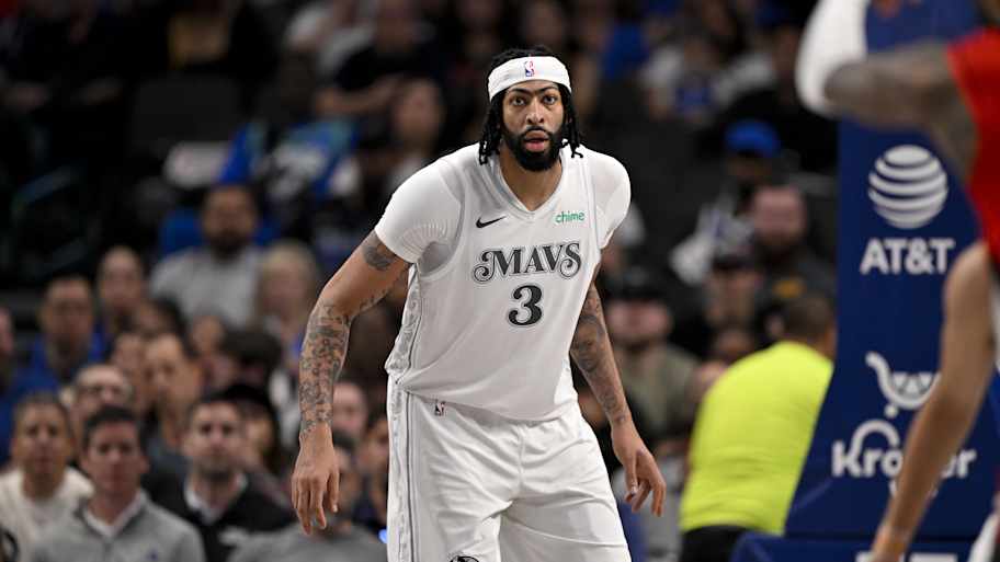 Mavericks need Anthony Davis back as soon as possible