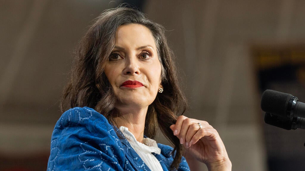 Gov. Whitmer signs bills on Michigan's minimum wage, sick time