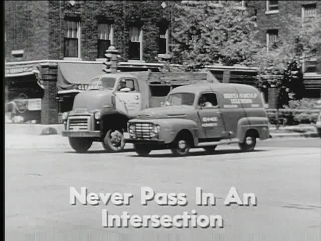 Safe Driving & Intersection Accidents: Driver Training for Enhanced Road Safety