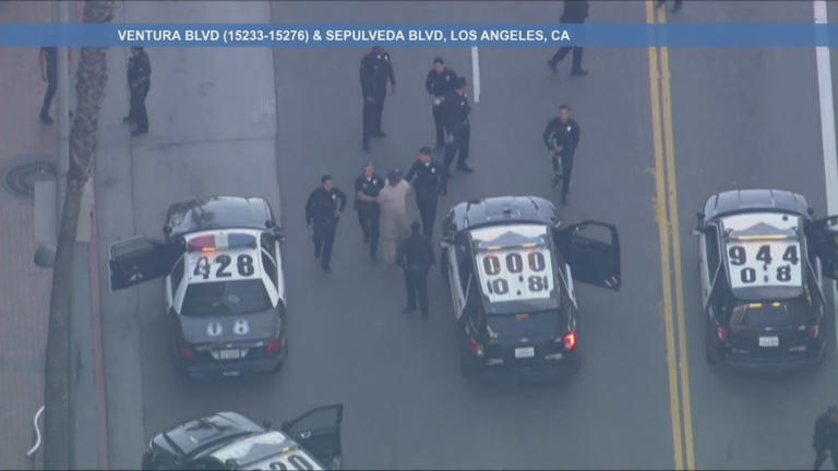 Man Taken Into Custody After Pursuit Of Allegedly Stolen Tow Truck