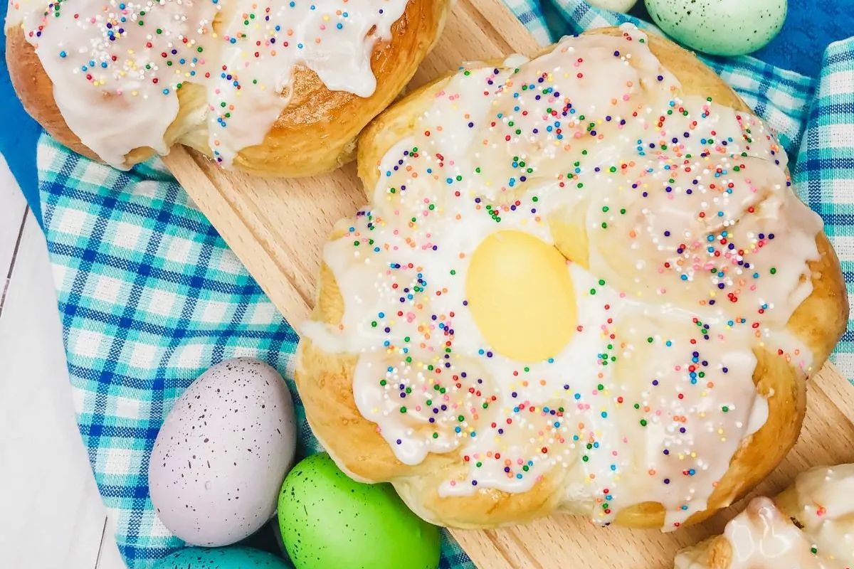 These Italian Easter Bread Recipes Are Almost Too Beautiful to Eat – Almost