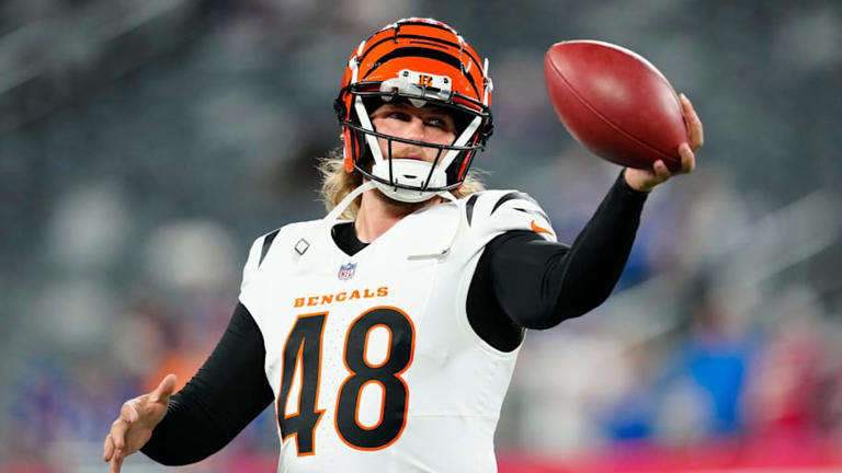Bengals Sign Special Teamer Cal Adomitis to Contract Extension