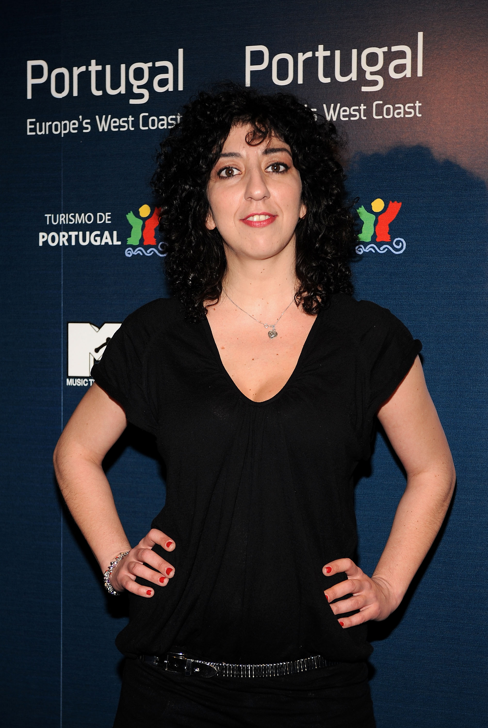 Salen a la luz las imágenes de la actriz Mónica Cervera viviendo en la ...