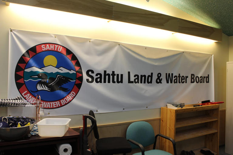 Sahtu leaders divided on Imperial Oil's emergency 3-year water licence ...