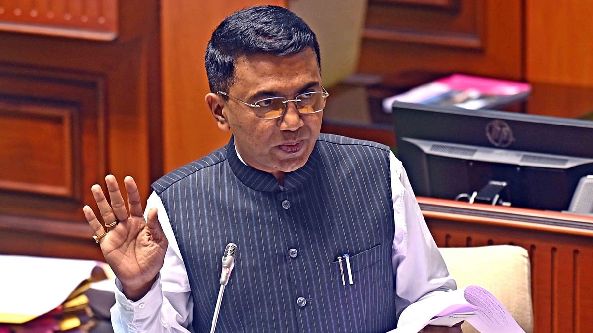 Goa CM Pramod Sawant Praises Yogi Adityanath’s Maha Kumbh Arrangements ...