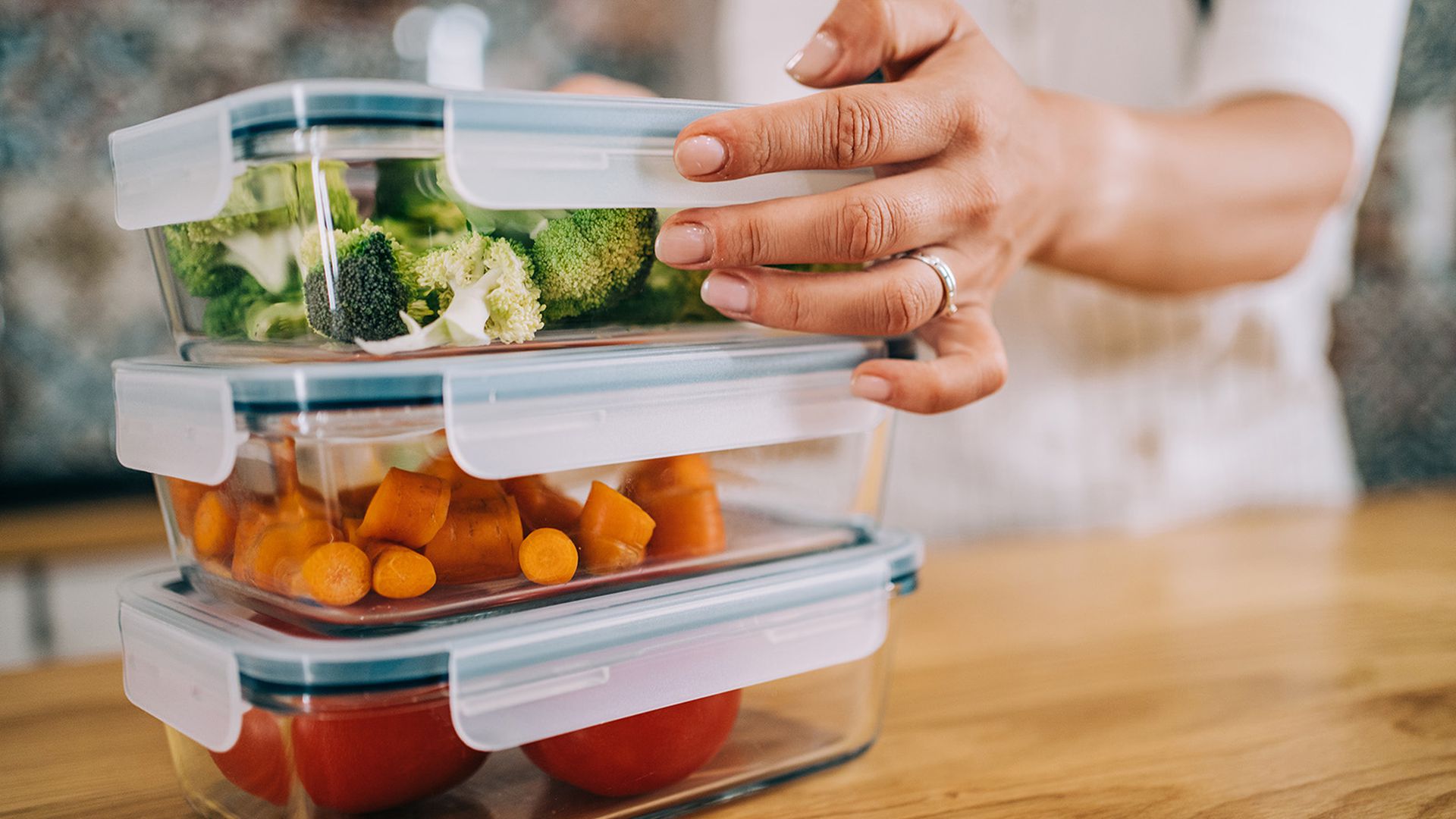 The Best Food Storage Containers That Aren’t Tupperware, According to ...