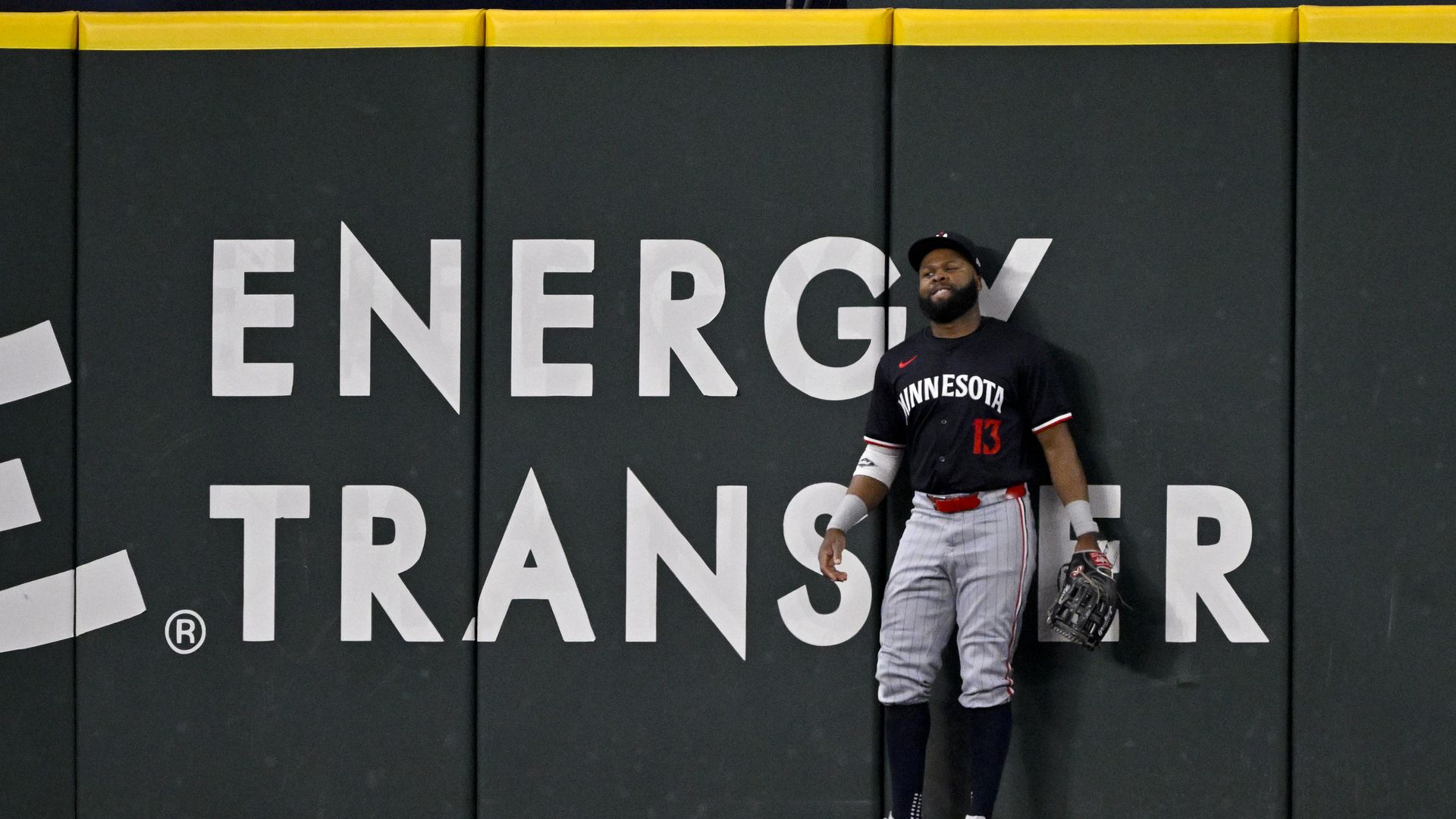 Brewers sign outfielder Manuel Margot to minor league deal