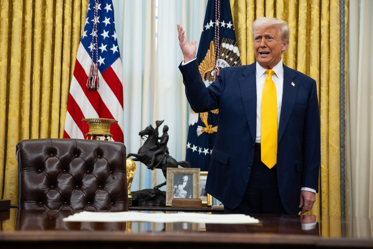 Supreme Court won’t let Trump immediately fire whistleblower chief as ... Supreme Court won’t let Trump immediately fire whistleblower chief as ...