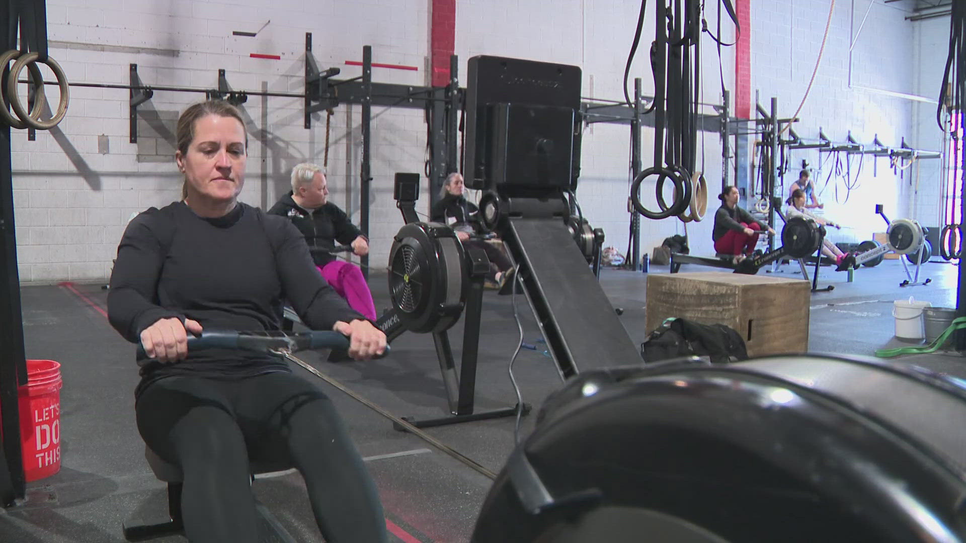 CrossFit members sponsor workouts for federal workers