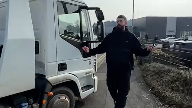 Furious Land Rover driver blocks dealership in six-hour stand off after ...