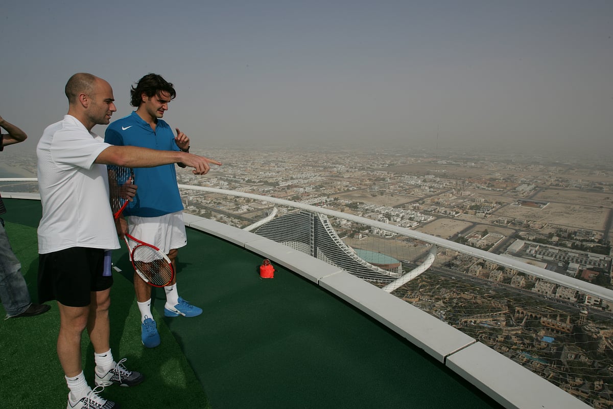 Dubai: 20 years ago, Federer and Agassi played a famous match on Burj ...