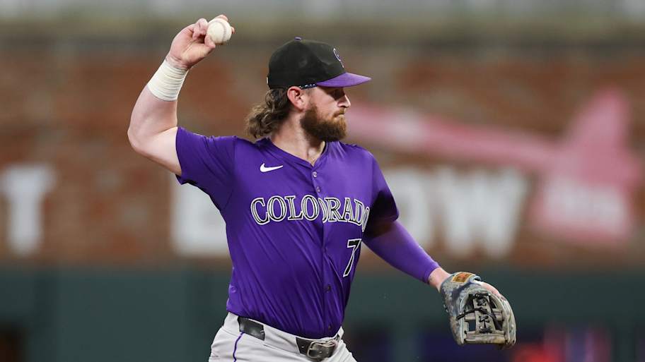 Houston Astros Landed Former Gold Glover Because of Star's Impending ...