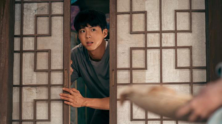 IU dan Park Bo Gum dalam Trailer Drakor When Life Gives You Tangerines IU dan Park Bo Gum dalam Trailer Drakor When Life Gives You Tangerines