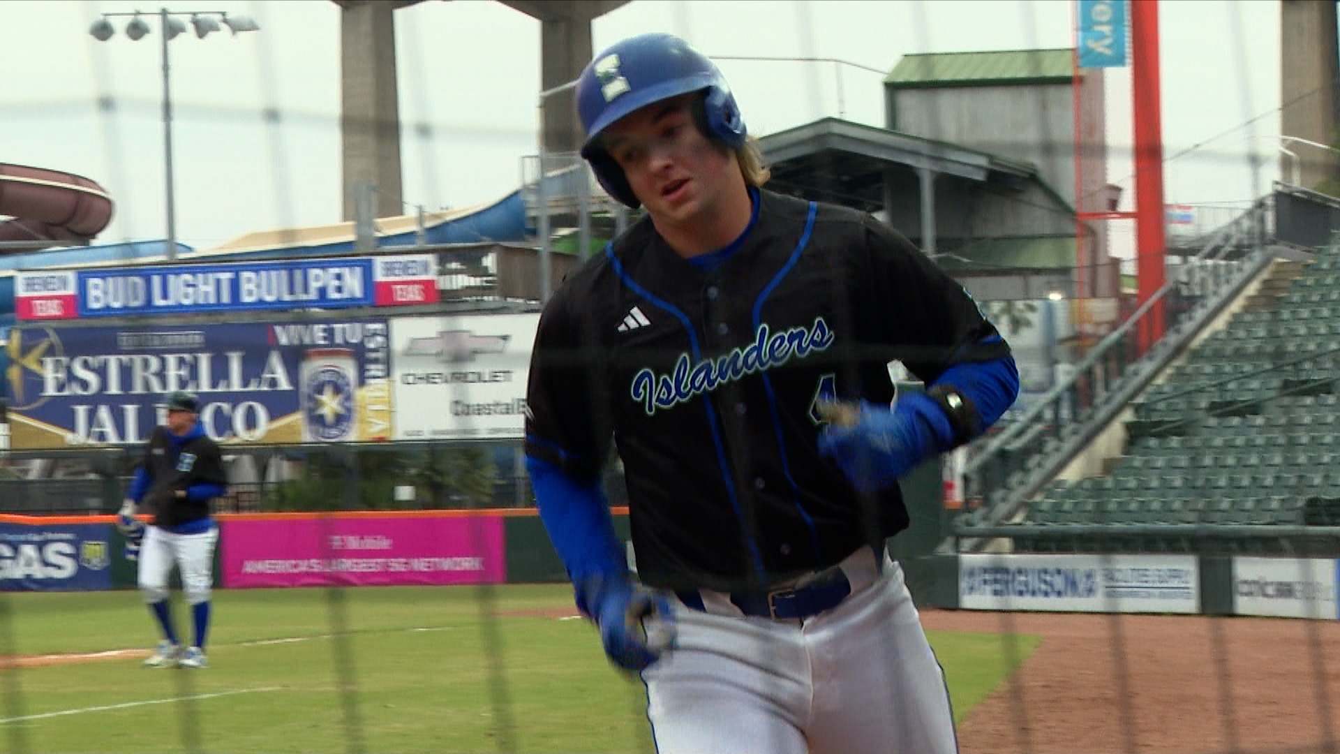 Islanders baseball holds off UCLA in Kleberg Classic 4-3, first win of ...