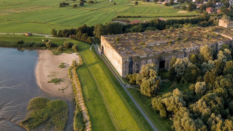 Ausflugstipp Bremen: Nazi-Bunker "Valentin" – Lost Place mit Gruselfaktor