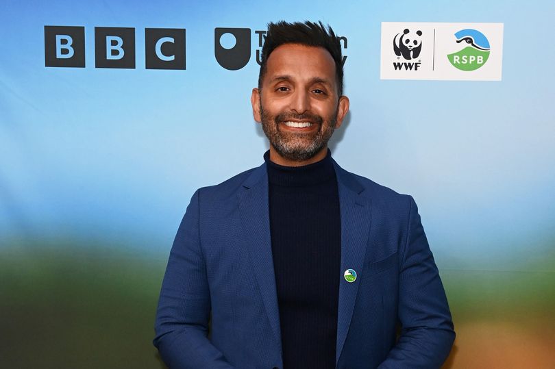 Doctor Amir Khan says you should keep one thing in loo to 'aid bowel movement'