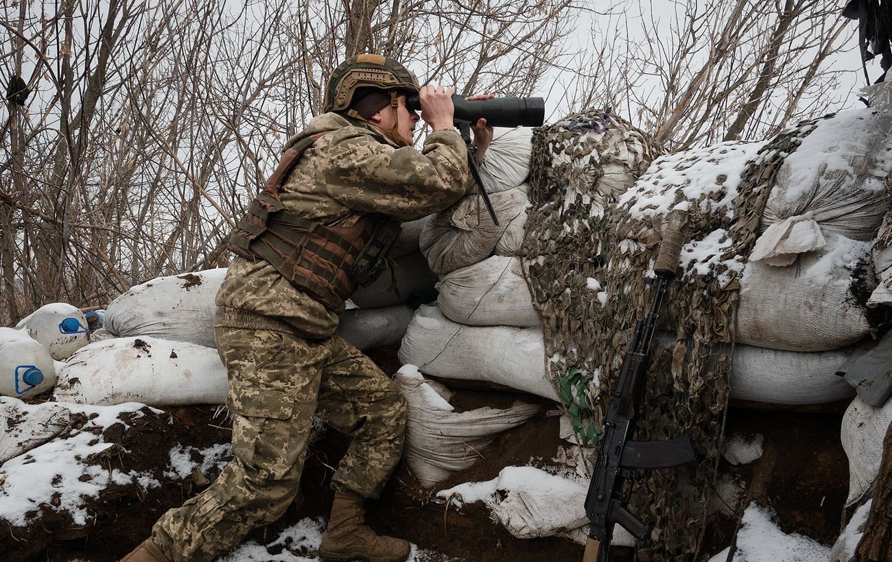 Russia's losses in Ukraine as of February 22: +1,140 troops, 155 drones ...